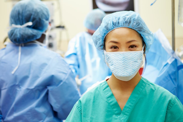 How Much Does a Scrub Nurse Make in the US? - Nurse Penpal