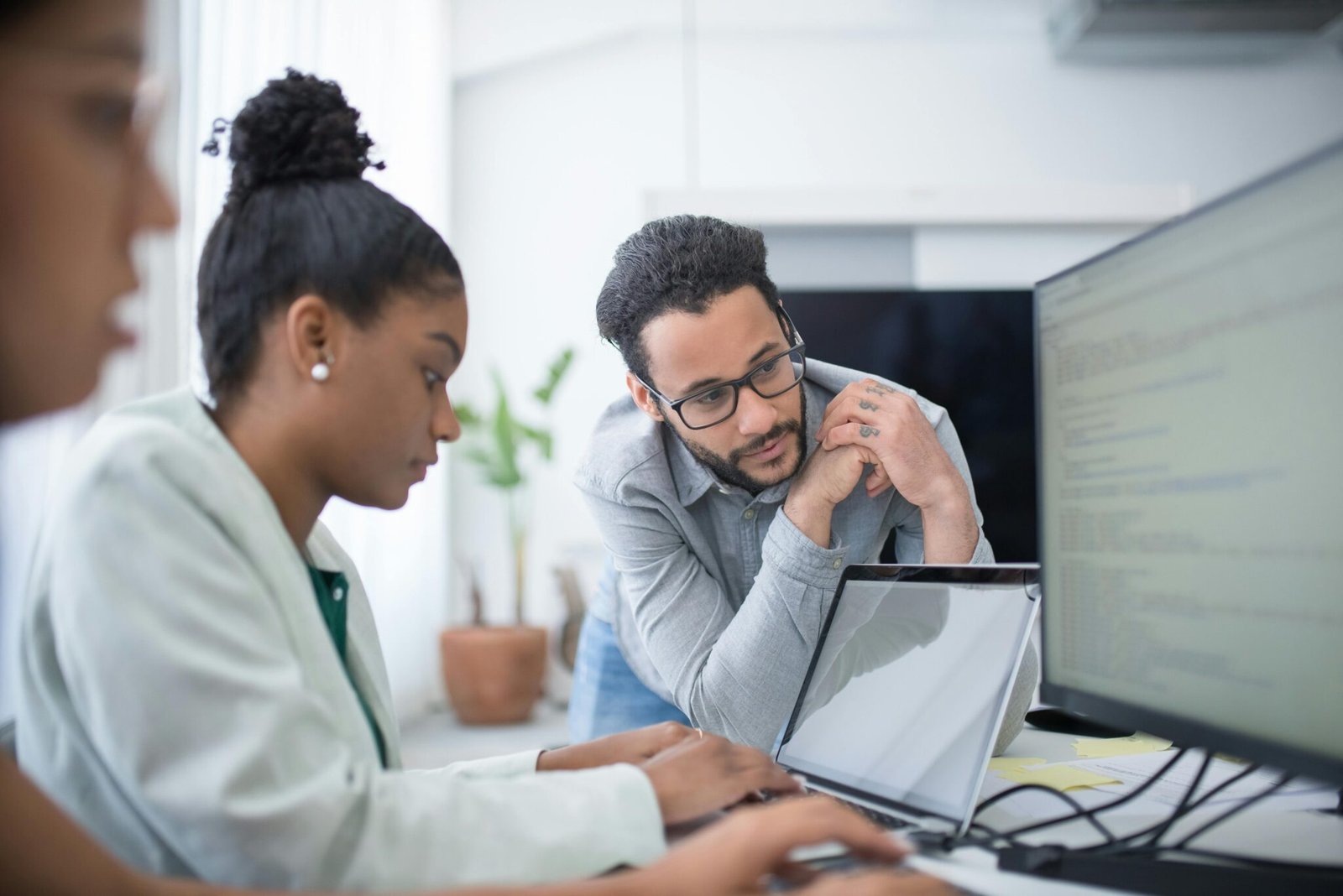 What is the Difference Between a Nursing Extern and Intern? - Nurse Penpal